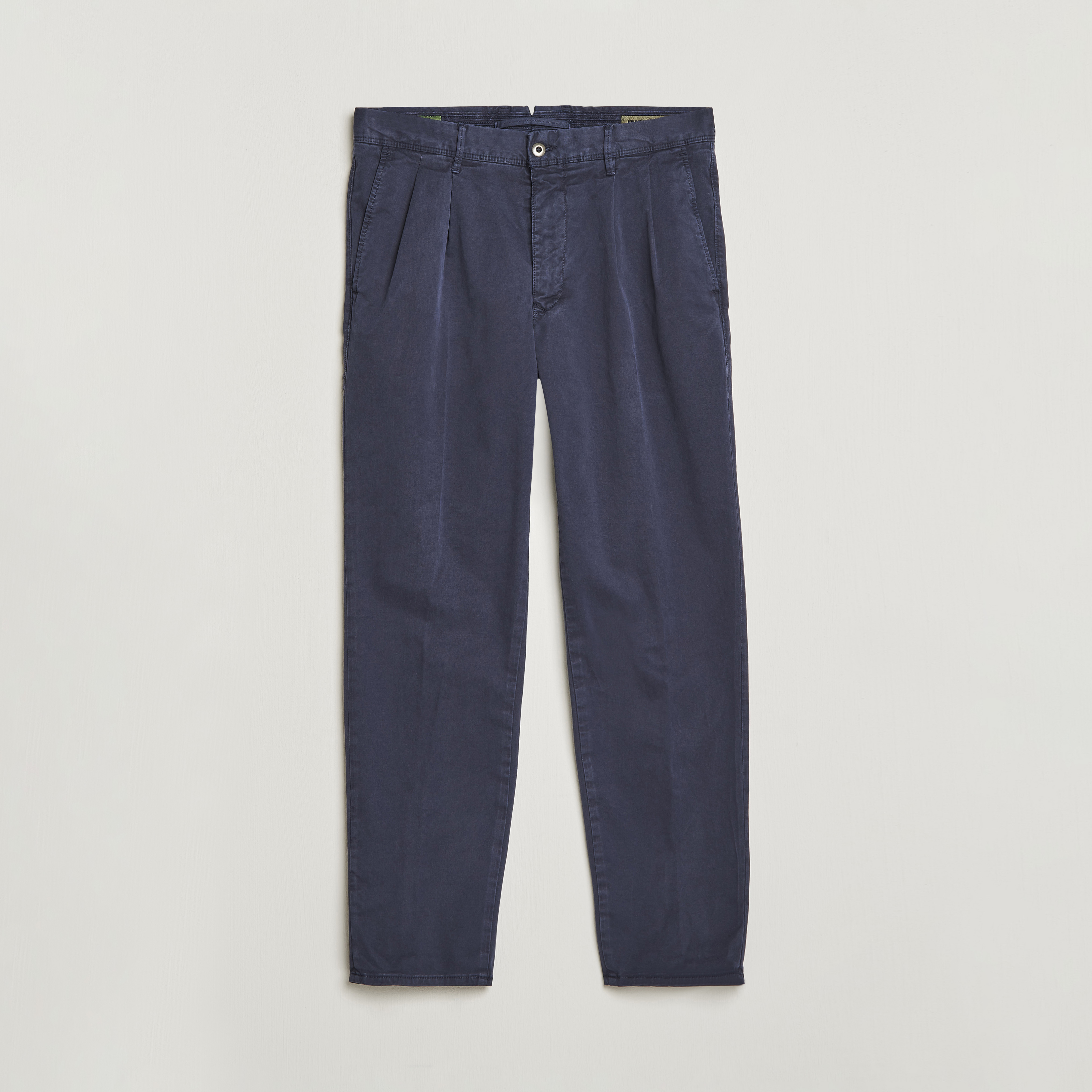 Incotex Tapered Fit Pleated Slacks Navy bei Care of Carl
