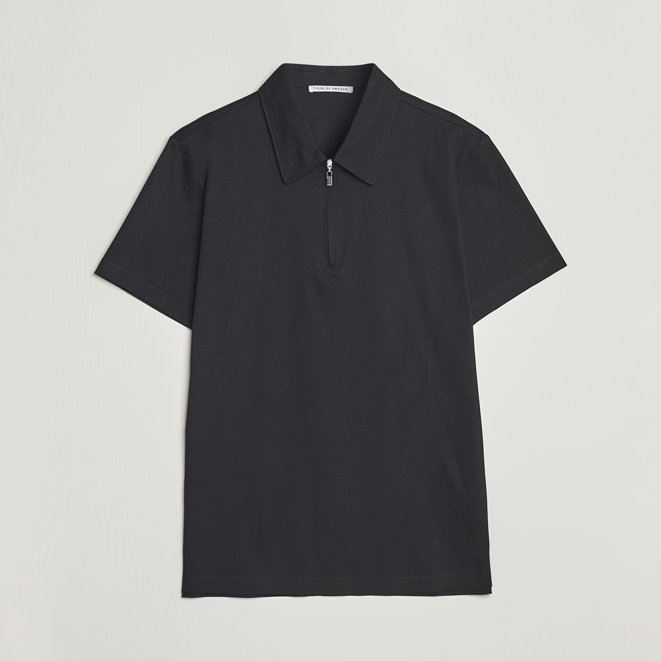 Tiger of Sweden Laron Mercerized Cotton Shirt Black bei Care of Carl