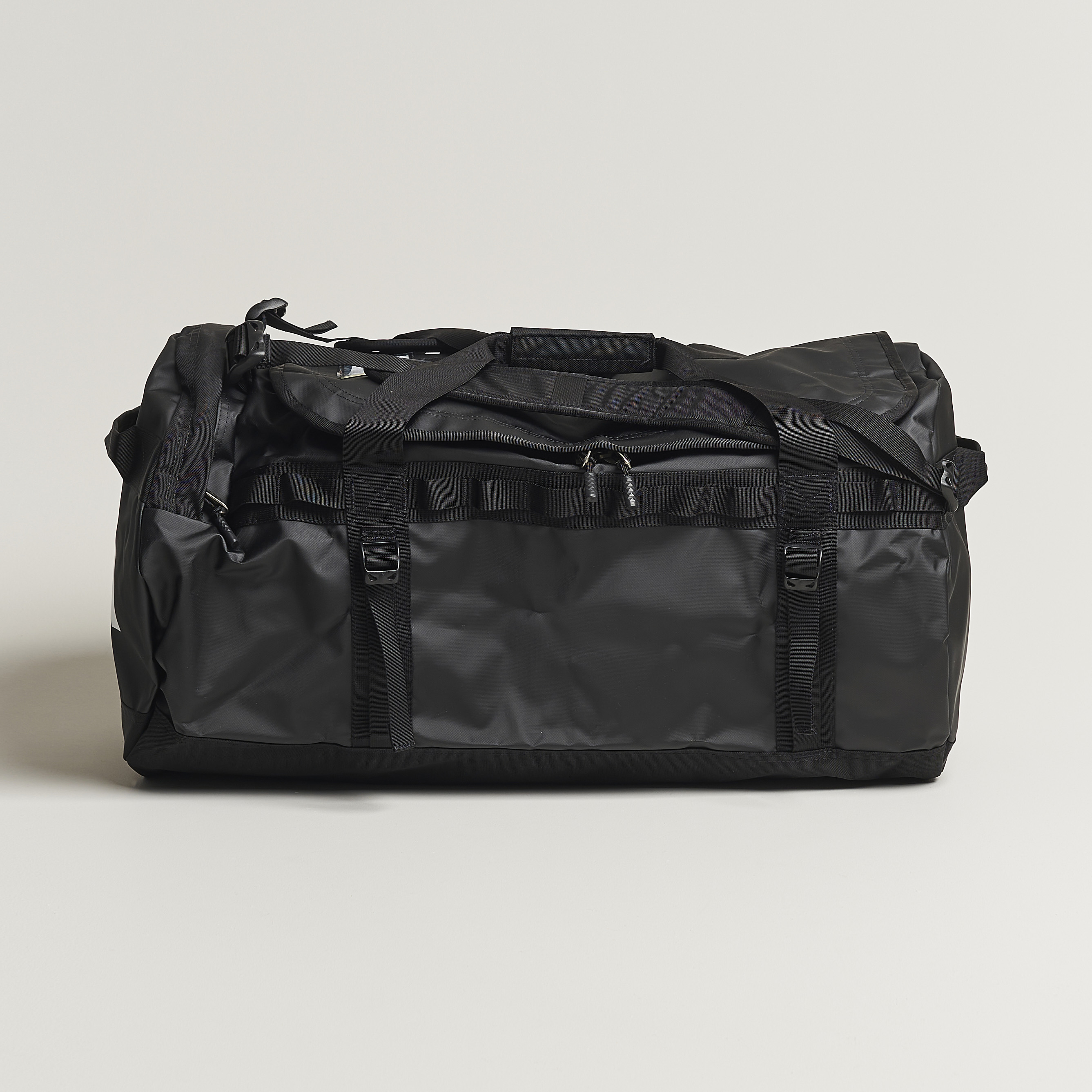 The North Face Base Camp Duffel L Black bei Care of Carl