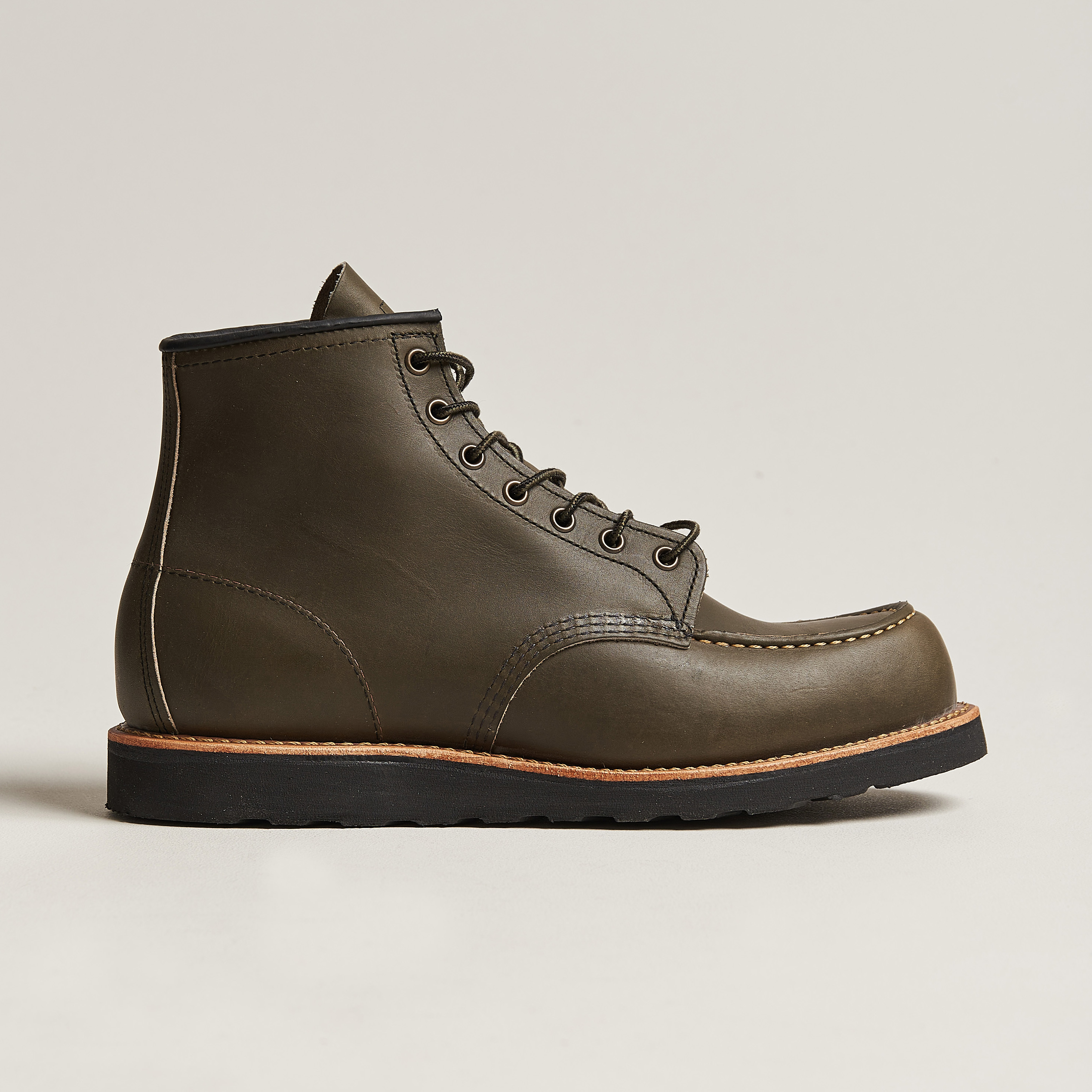 Red Wing Shoes Moc Toe Boot Alpine Portage bei Care of Carl