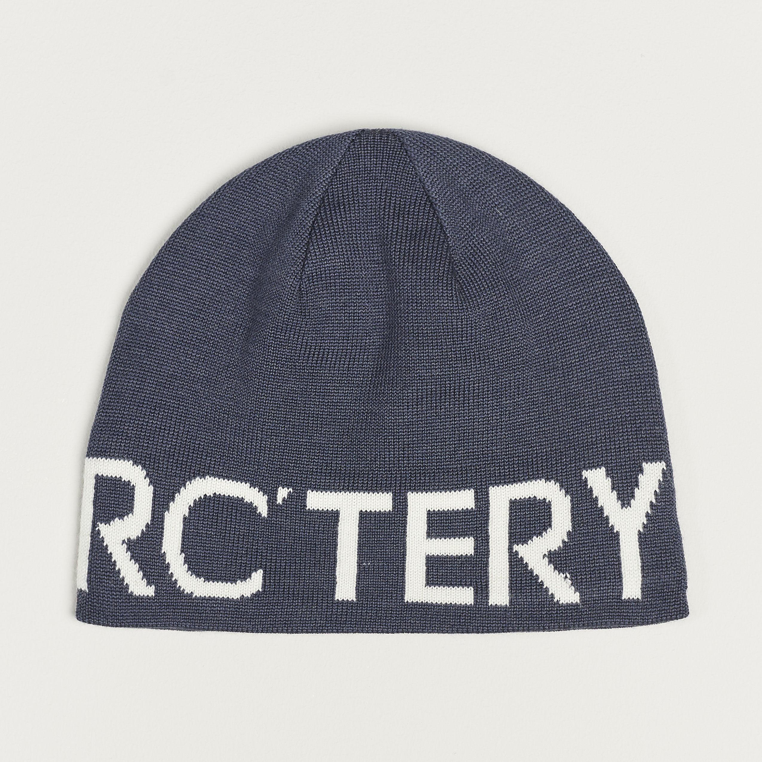 Arc'teryx Word Head Toque Hat Black Sapphire bei Care of Carl