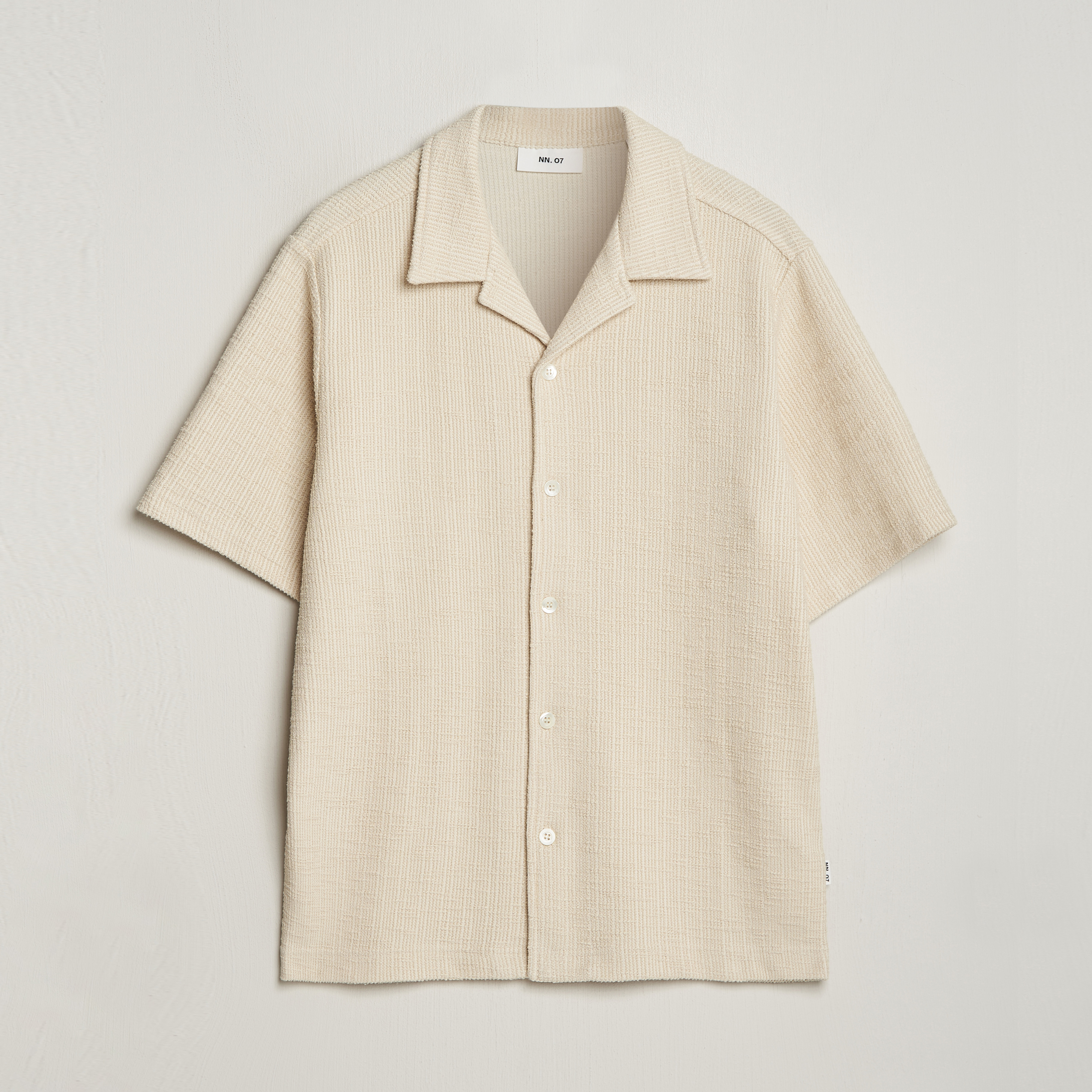 NN07 Julio Short Sleeve Shirt Ecru bei Care of Carl