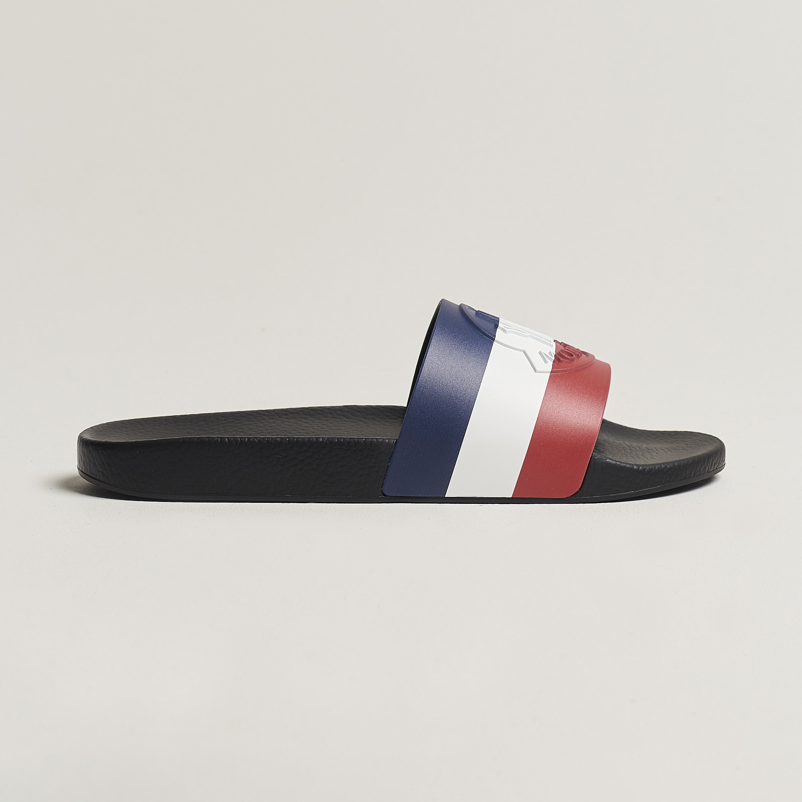 Moncler Basile Slides Black bei Care of Carl