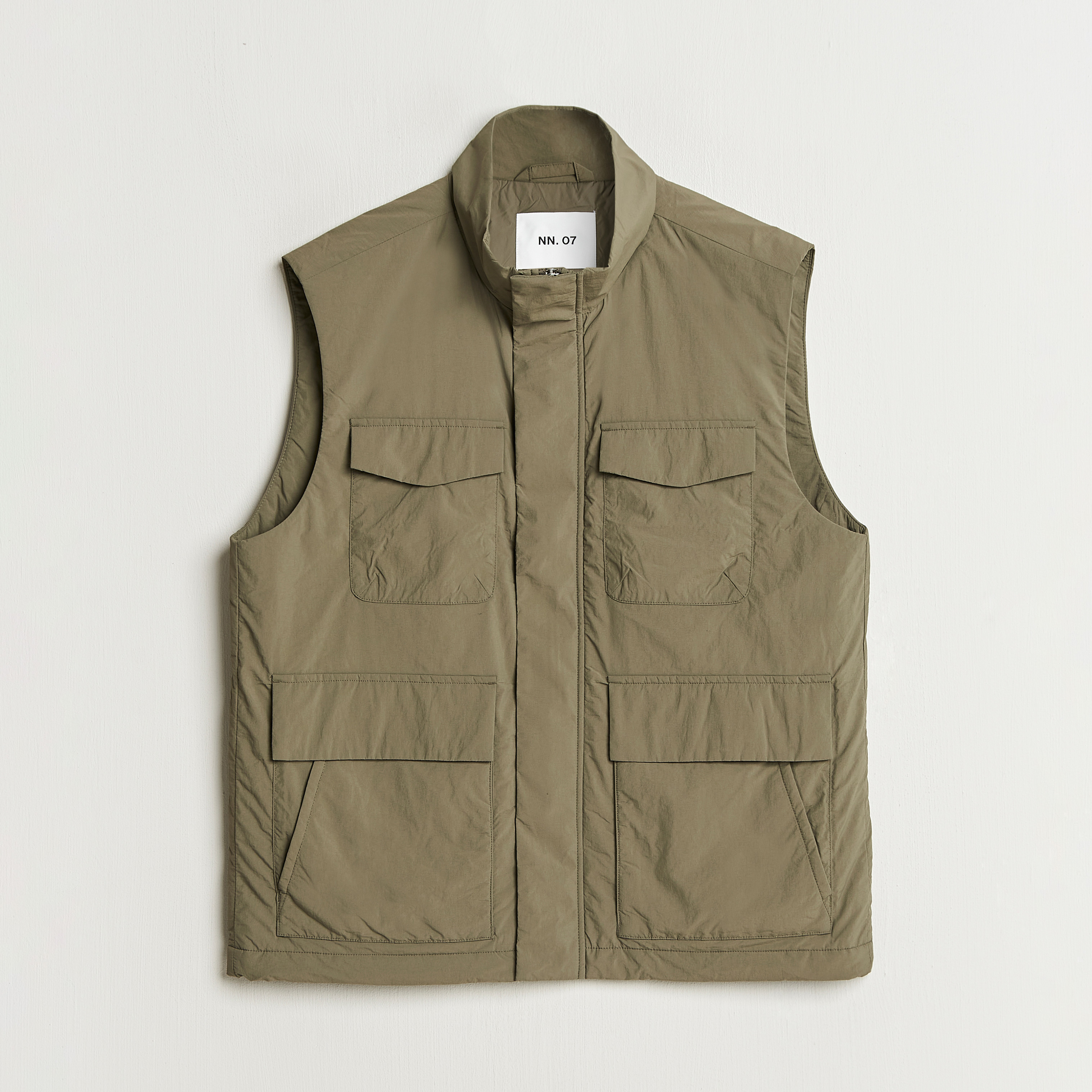 NN07 Perry Nylon Padded Vest Capers Green bei Care of Carl