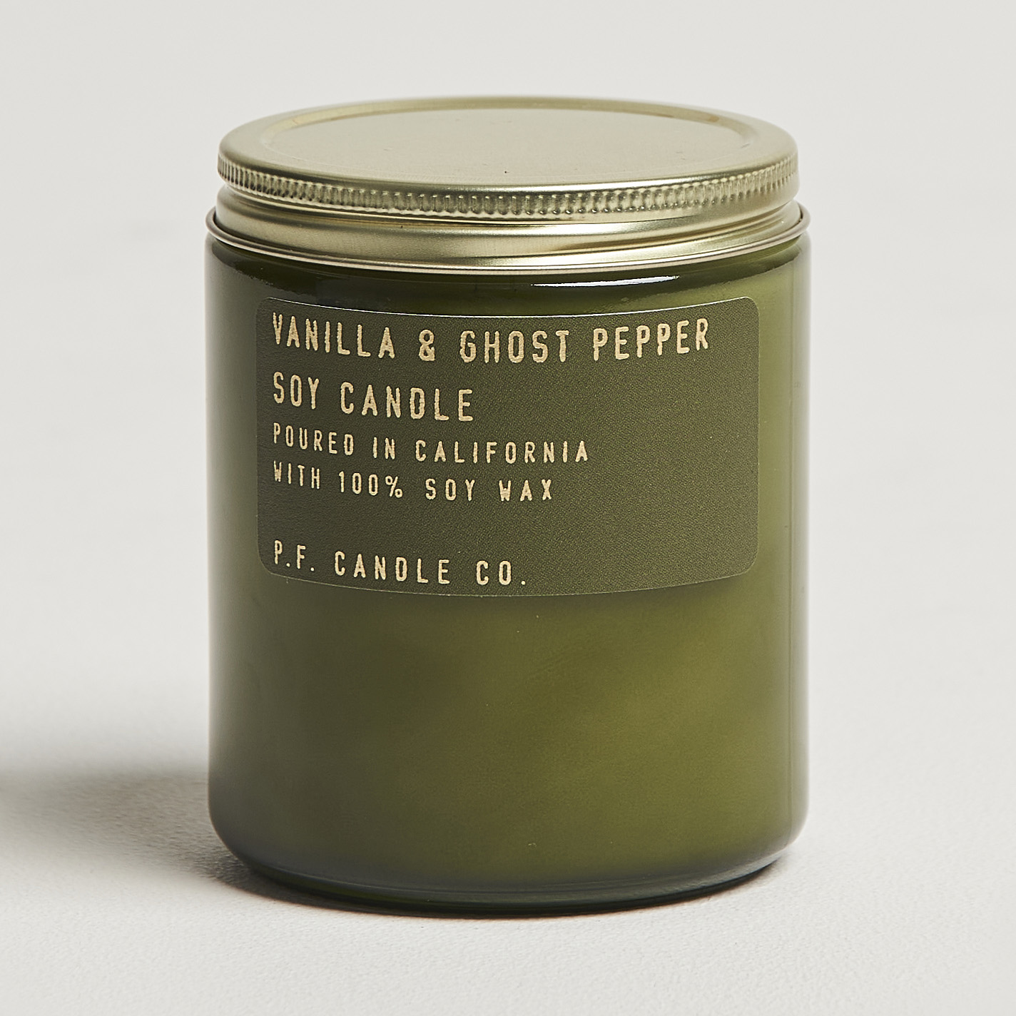 P.F. Candle Co. Soy Candle No. 18 Vanilla & Ghost Pepper 204g bei Care of