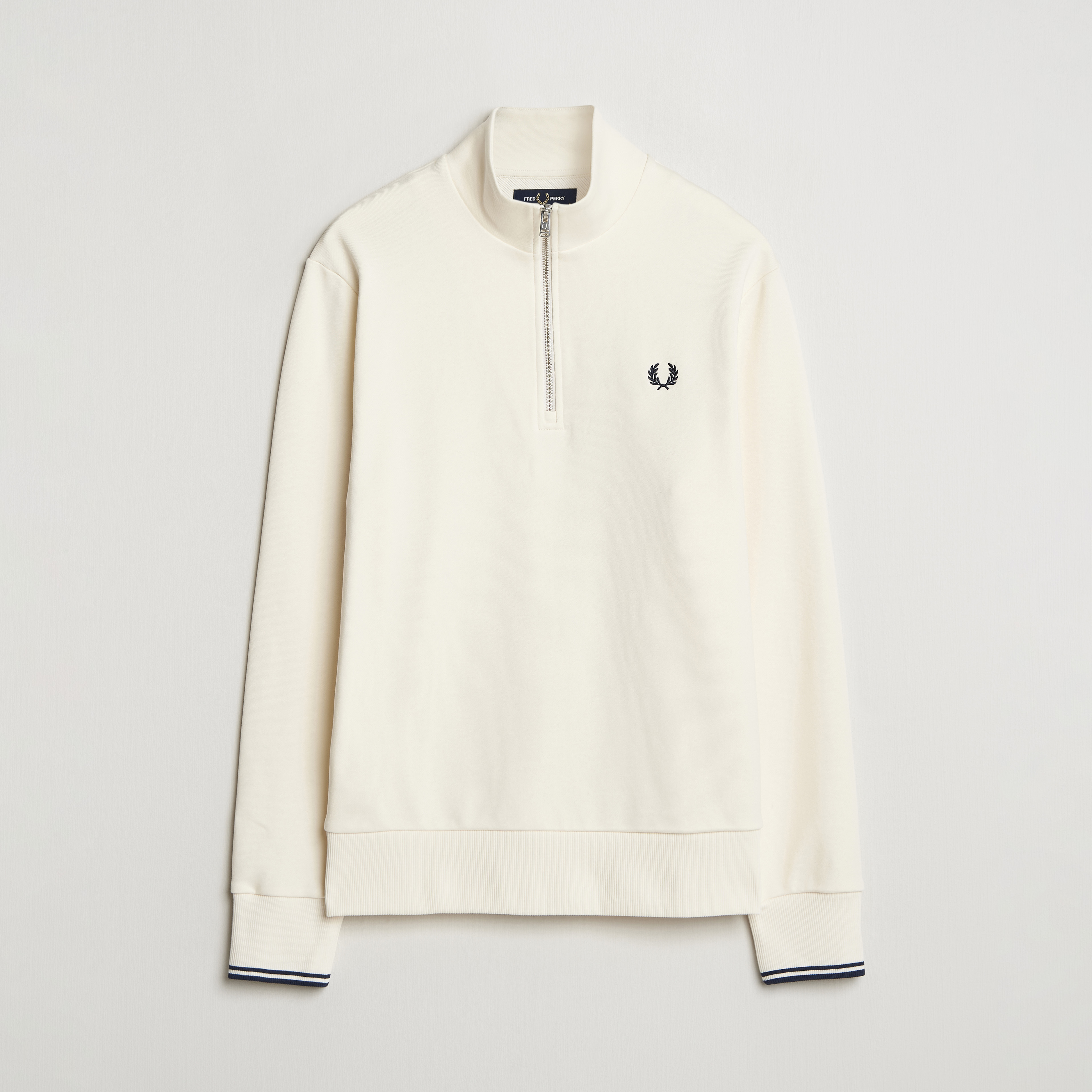 Fred Perry Half Zip Sweatshirt Ecru bei Care of Carl