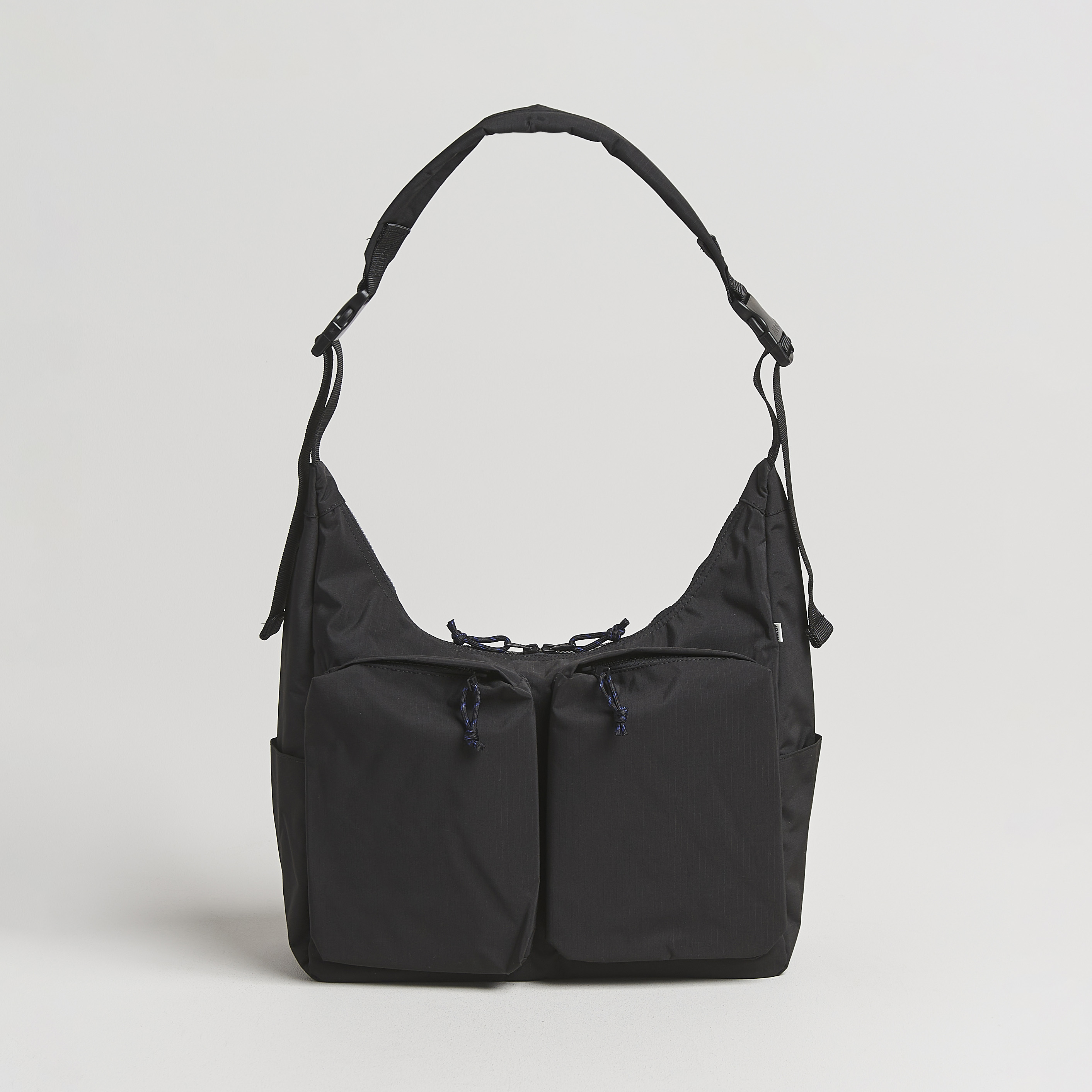 NN07 Nylon Ripstop Messenger Bag Black bei Care of Carl