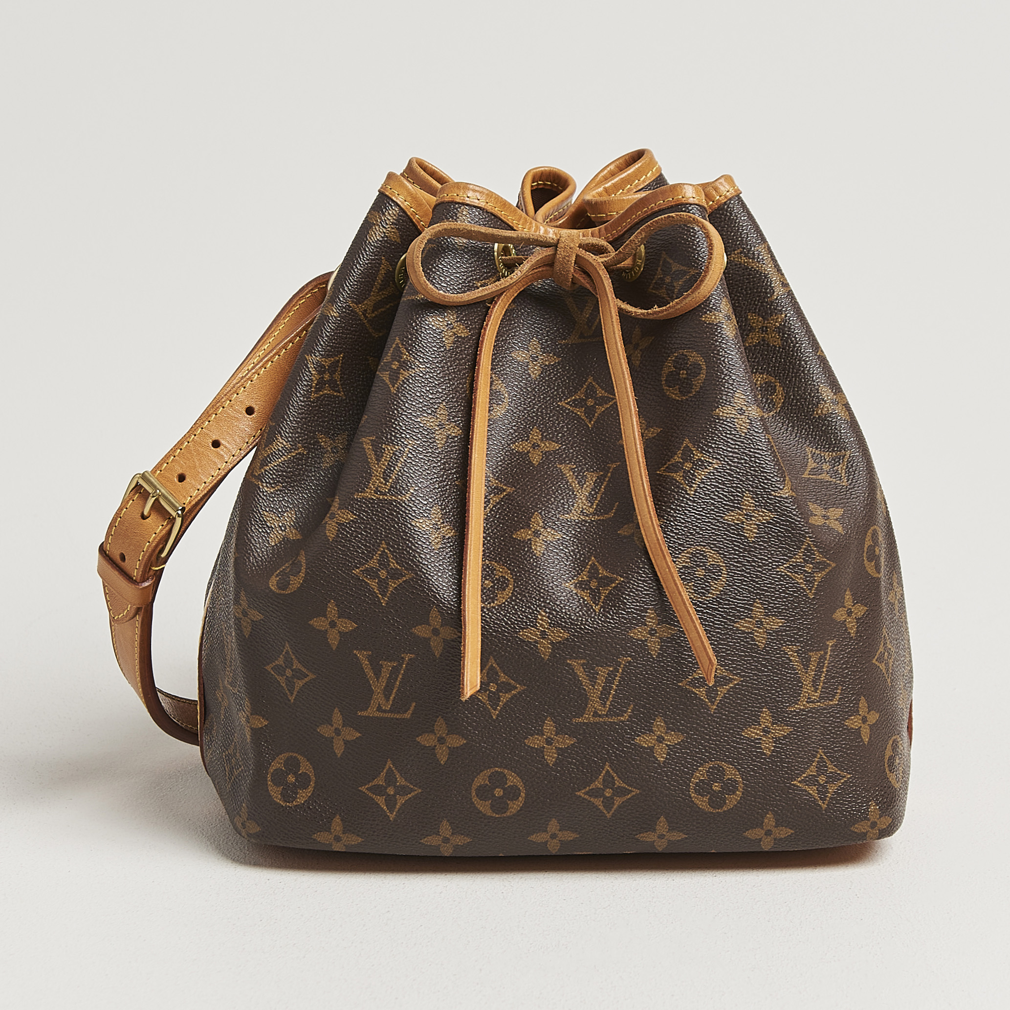 Louis Vuitton Pre-Owned Petit Noè Monogram bei Care of Carl